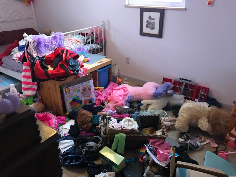 How to Declutter Your Kid’s Bedroom Like a Pro - Rose Lounsbury